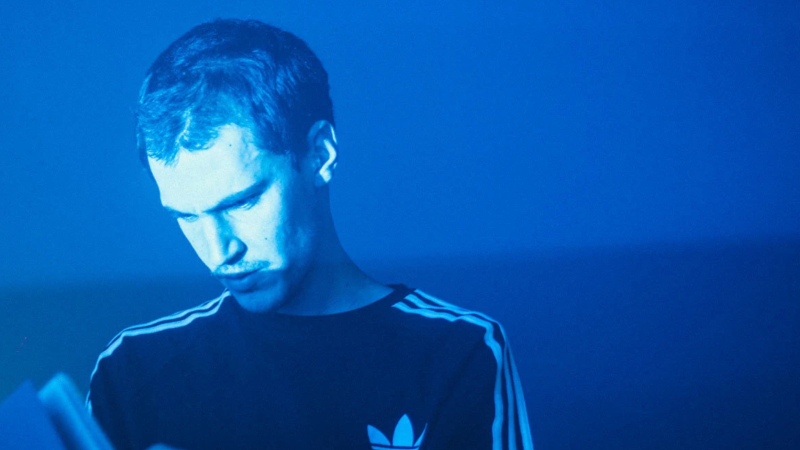 Le producteur Simo Cell lance son propre label, TEMƎT... Et c'est bien ...